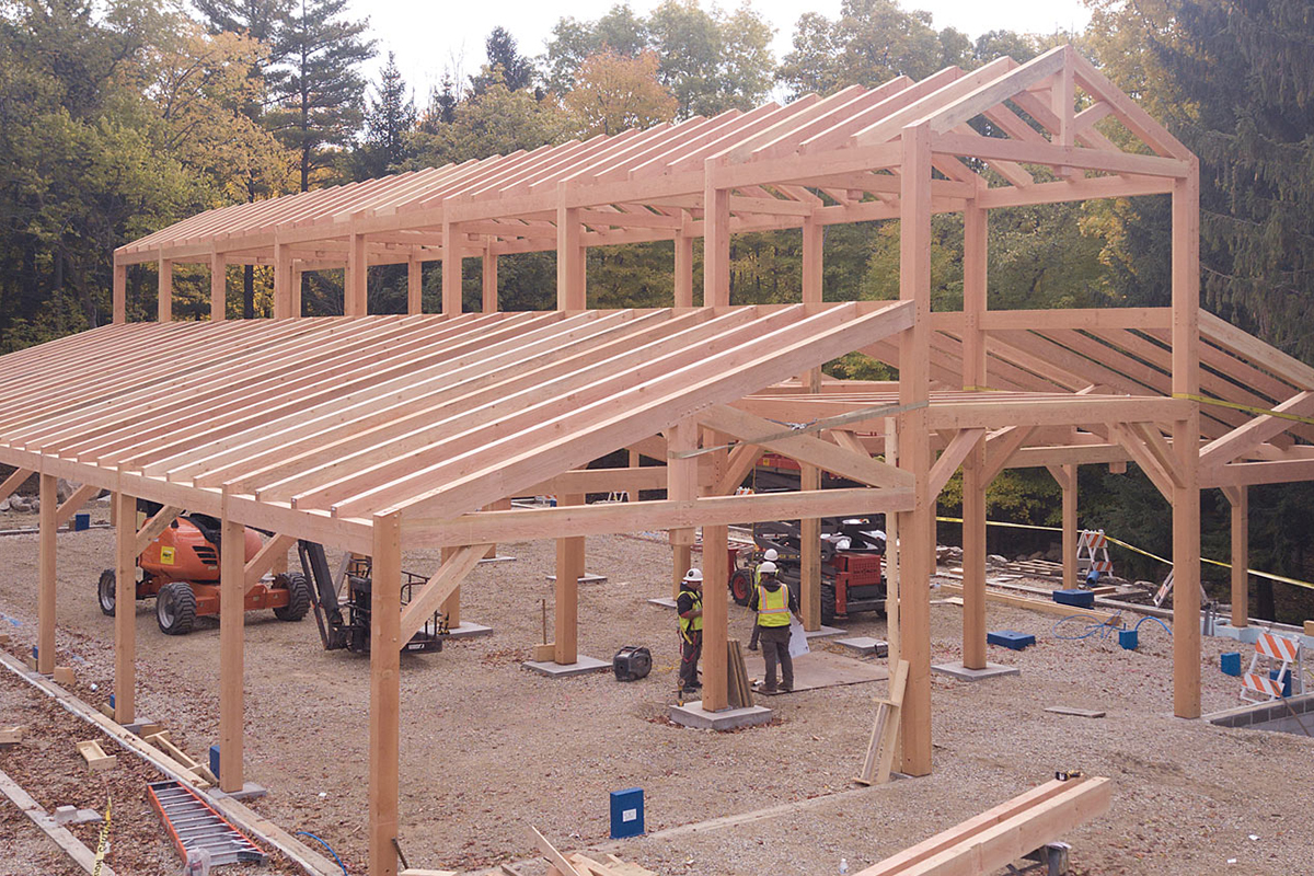 Timber Frame Barn | Custom Timber Frames