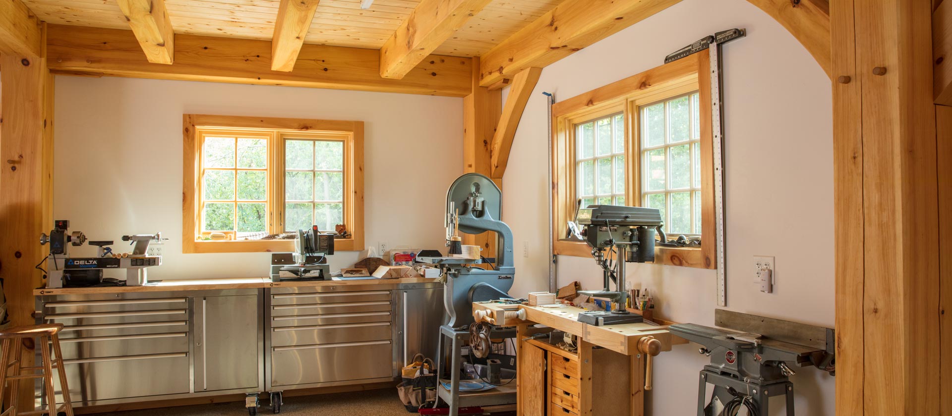 Amazing Man Cave | Portfolio | Custom Timber Frames